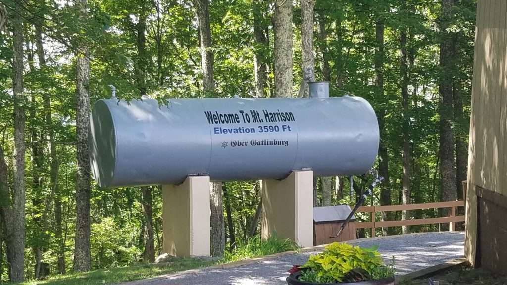 The Attraction Up the Mountain: Ober Gatlinburg - The Byas Life